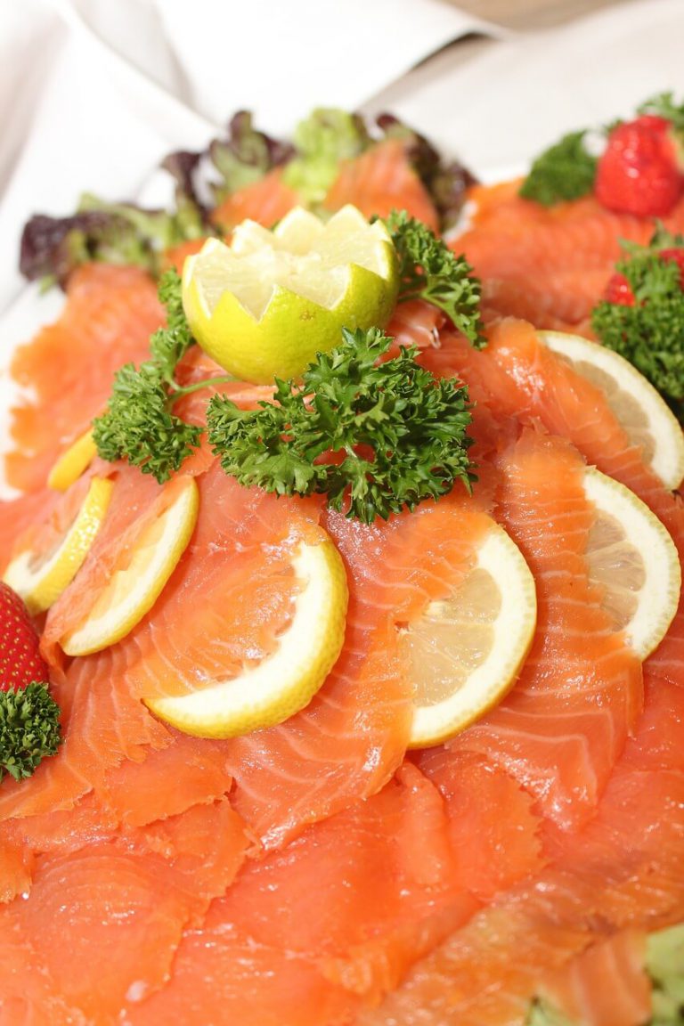 The Best 14 Foods For A Perfect Tan And A Healthy Skin In The Summer